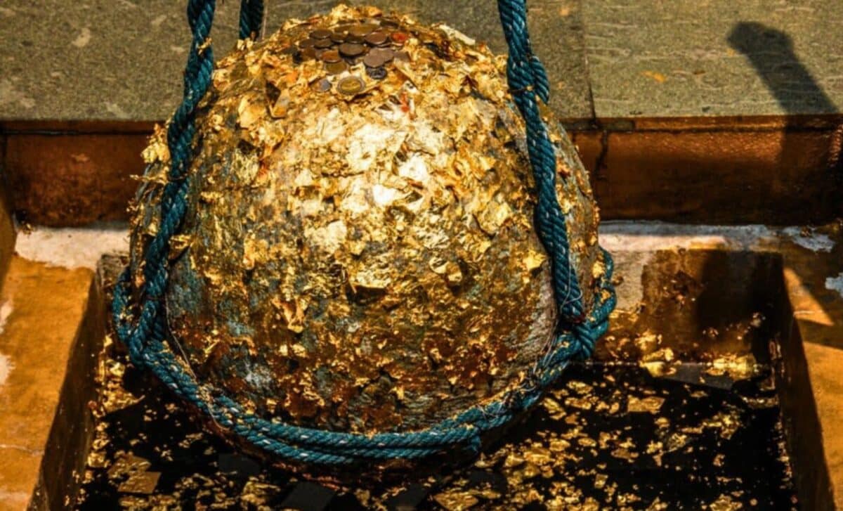 Construction workers found gold coins and rare treasures buried beneath ...