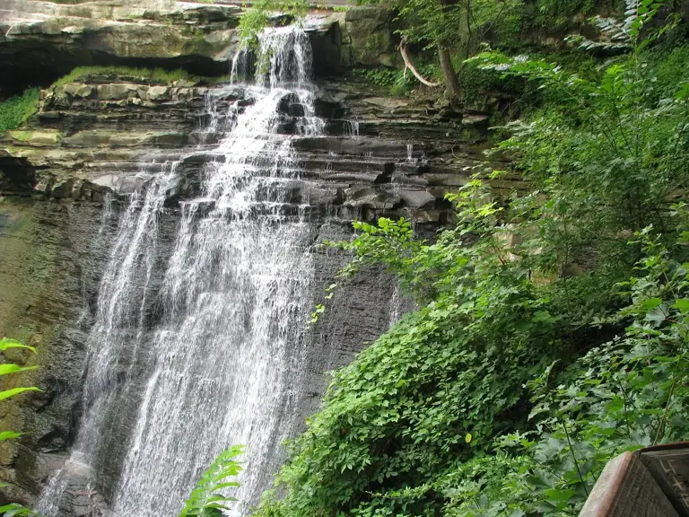 7 hidden waterfall hikes in the Midwest that will blow your mind