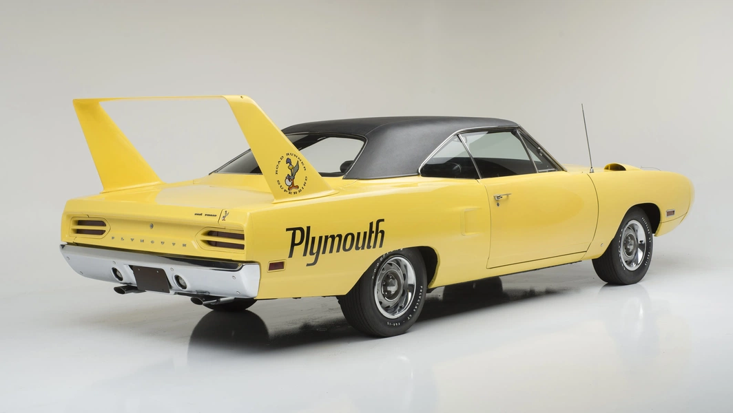 8 iconic 1970s cars and their bold style moments