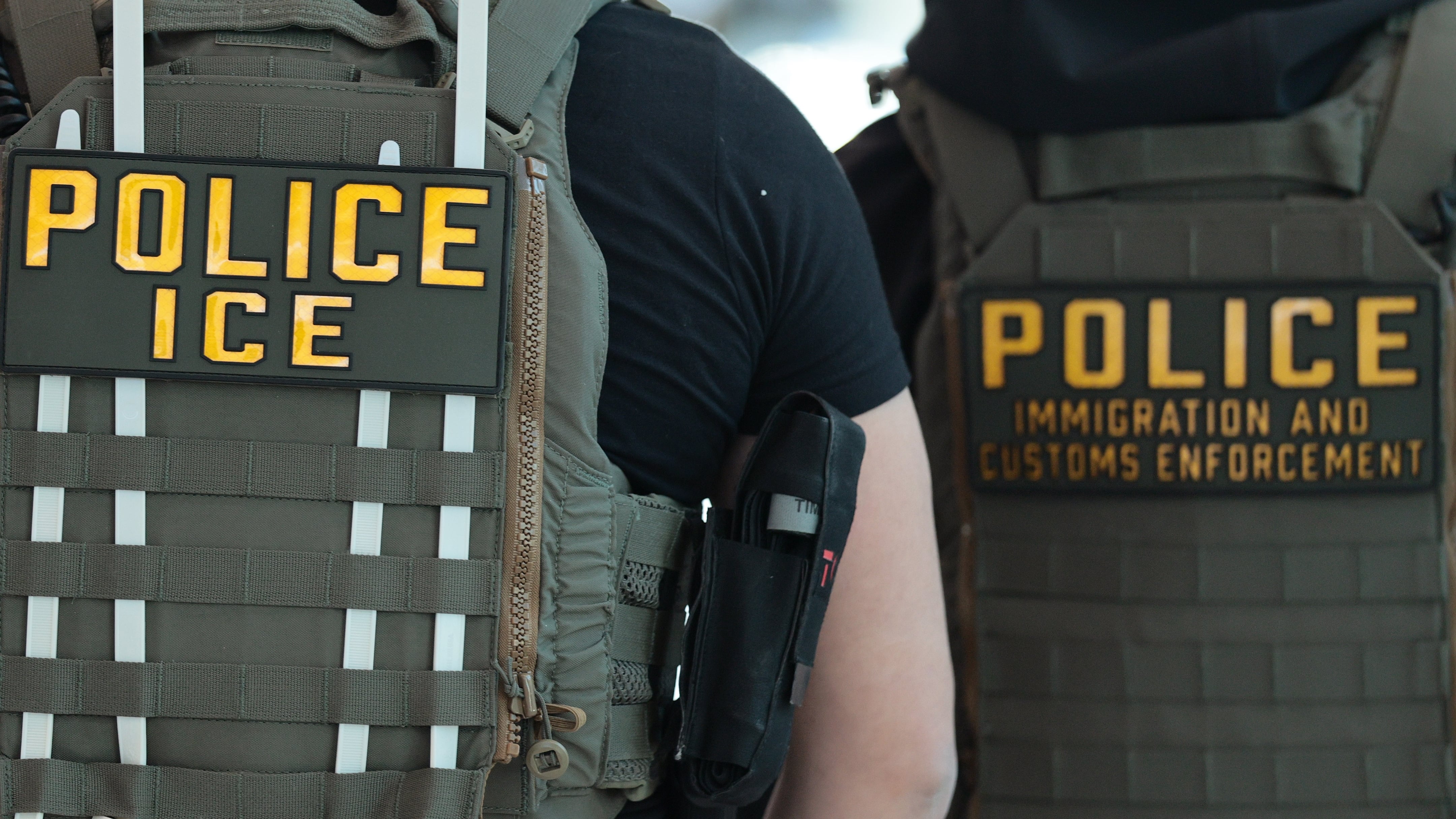 ICE agent opens fire after being humiliated in deep Trump country