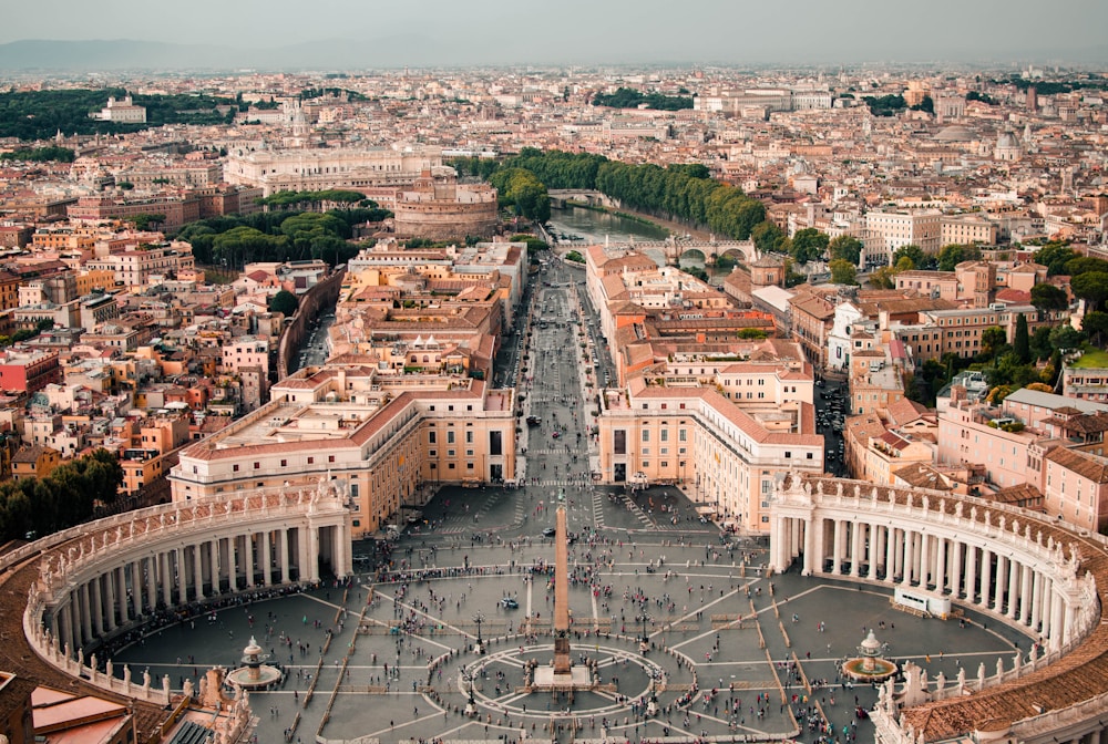 28 ancient cities still thriving as modern travel destinations today