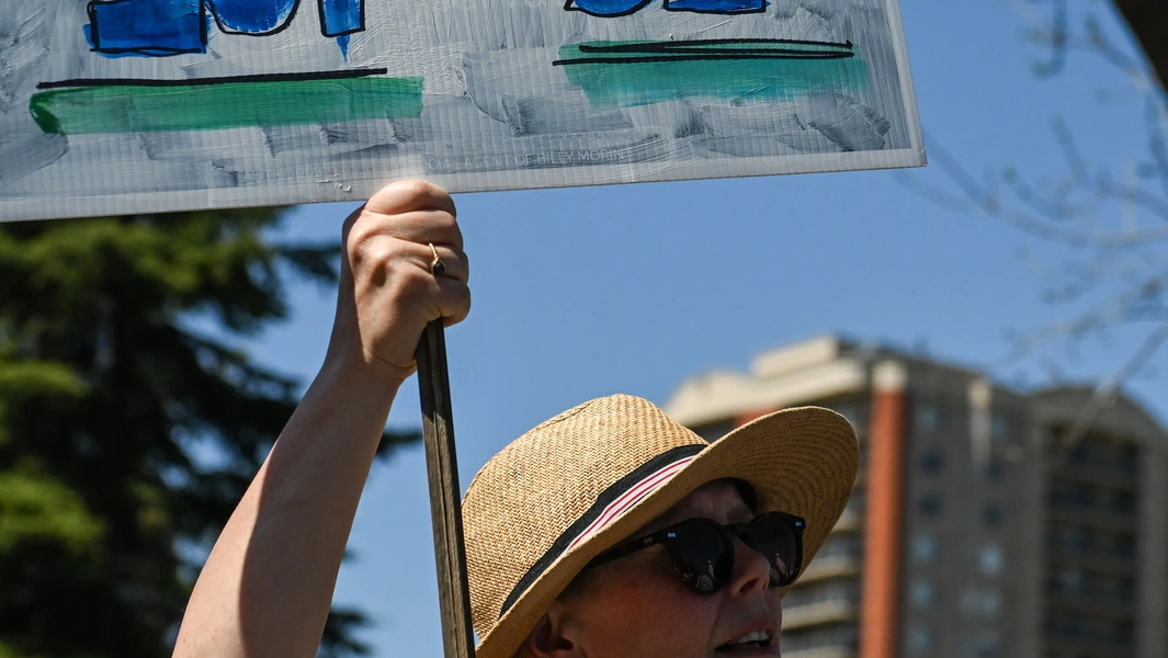 Alberta separatist defies sign removal order, fuels wider debate