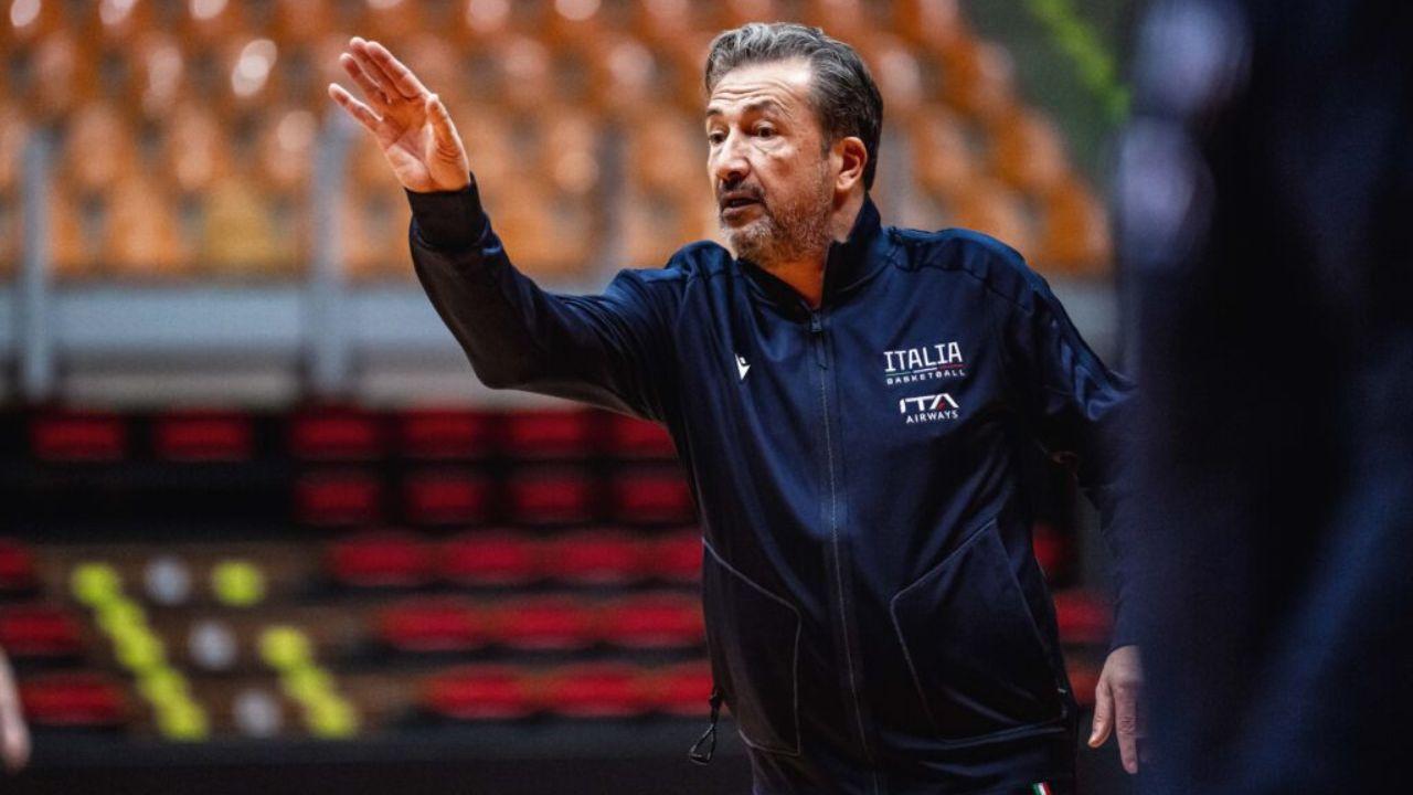 Italbasket, il ct Luca Banchi lascia il ritiro: «Motivi familiari»