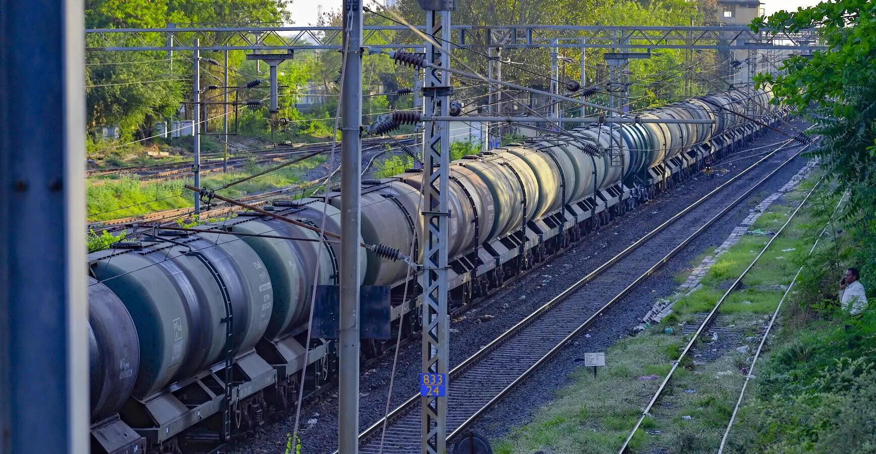Alertness of train guard averts major accident near New Kudra station
