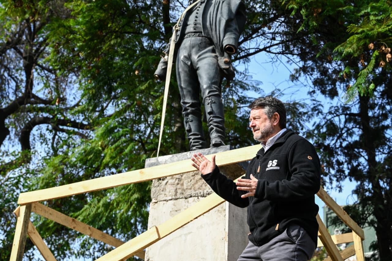 Orrego por vandalización a monumentos en Santiago: “Antes de pensar en ...