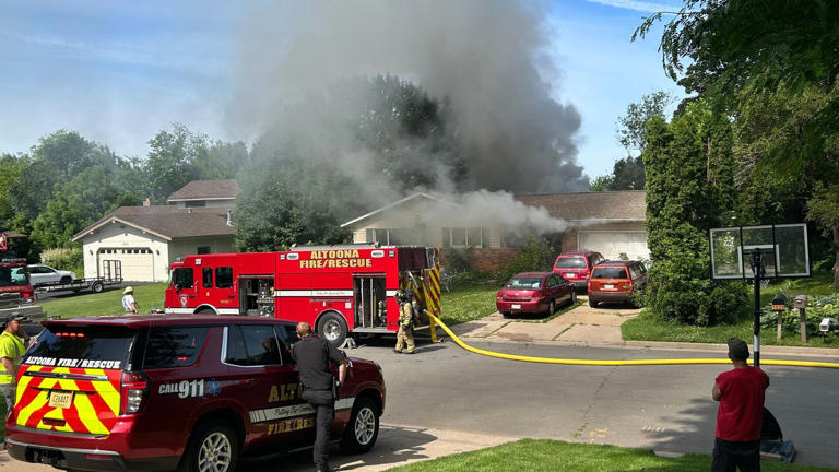 Crews on scene of house fire in Altoona
