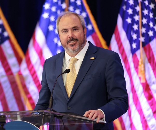 RNC plans Trump-centered midterm convention