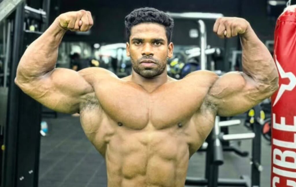 26-year-old deaf bodybuilder earns IFBB pro card