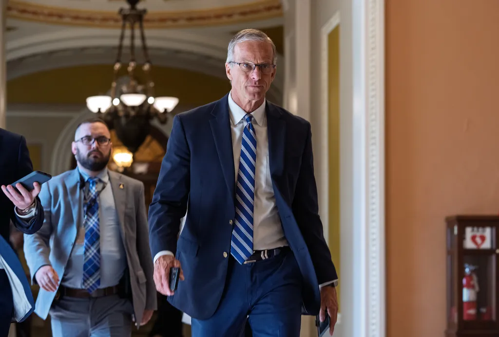 Trump gives Republicans new FISA headache with Save America Act demand