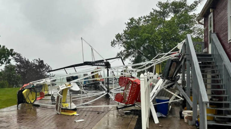 Winery's historic Ferris wheel topples in Northeast Ohio storm