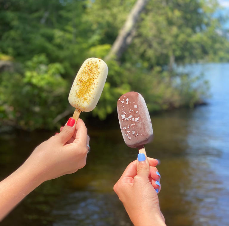 After a four-year hiatus, a popular ice cream bar business is back