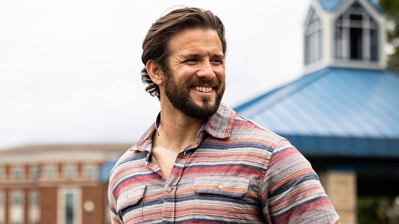 Former Navy SEAL Jared Hudson defeats Trump-backed Barry Moore in ...