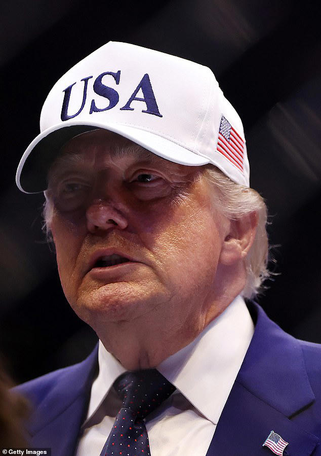 Trump's reported reaction as UFC fighter yells Michelle Obama slur