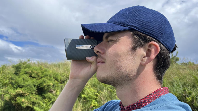 Blue Tees Captain Air rangefinder review: Does this 'connected' laser ...
