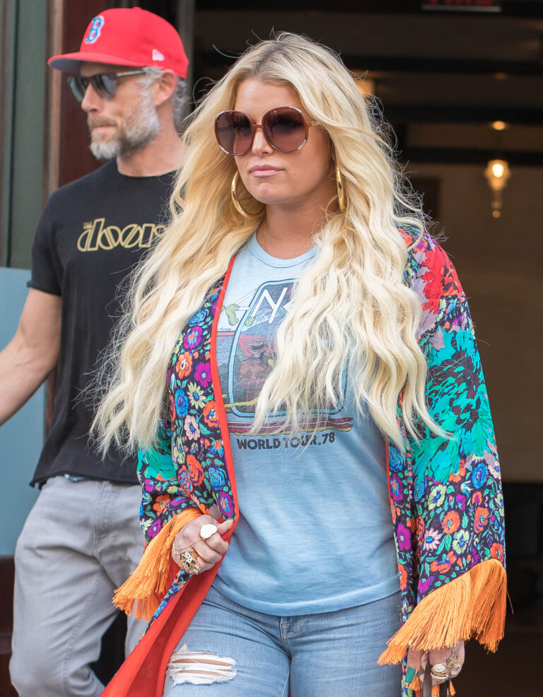 Jessica Simpson recalls pressure to match Britney Spears and Christina ...