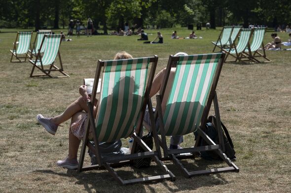 Met Office confirms areas of England facing yellow heat warning from ...