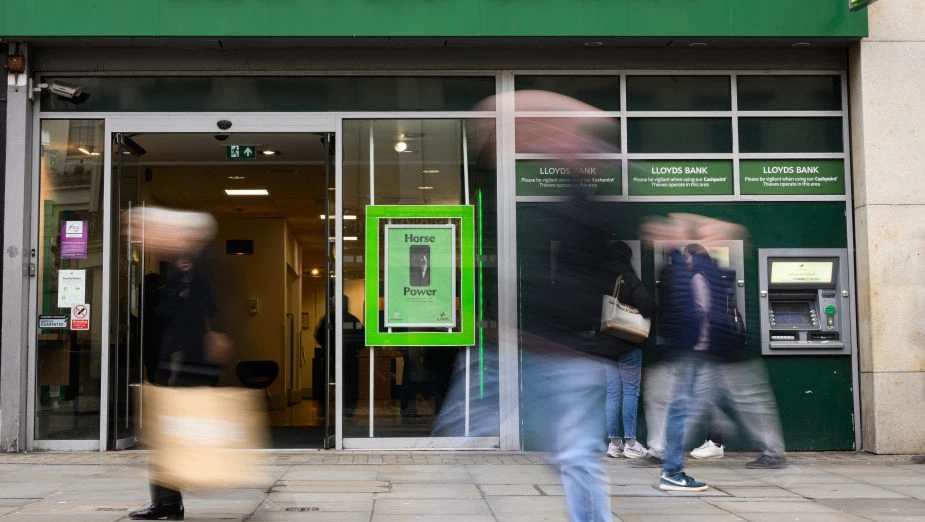 Lloyds to shut 79 more branches as network shrinks