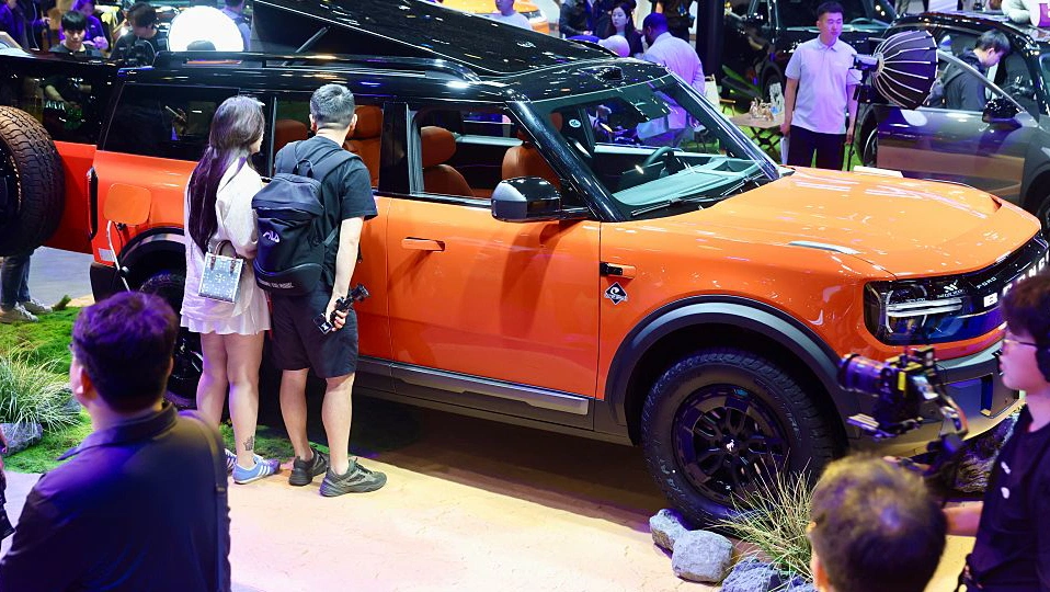 Ford's Bronco new energy: Specs, range, and market