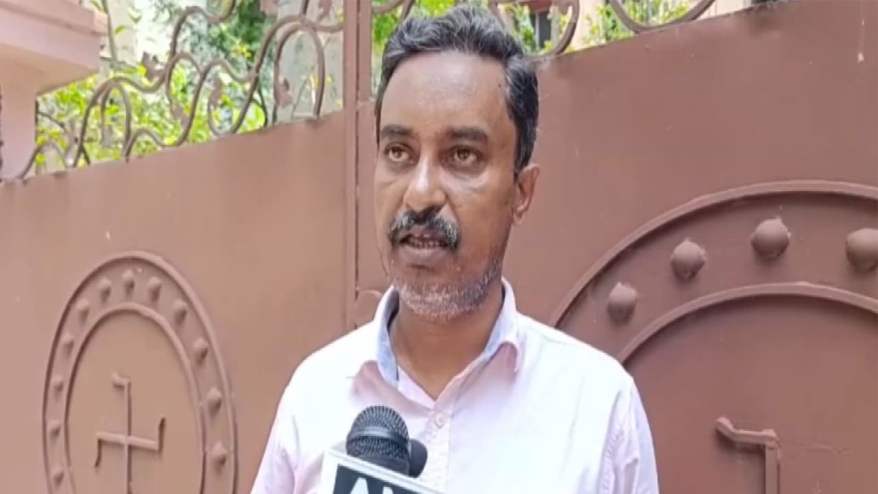 Major blow to TMC: 20 Lok Sabha MPs merge with NCPI, join NDA