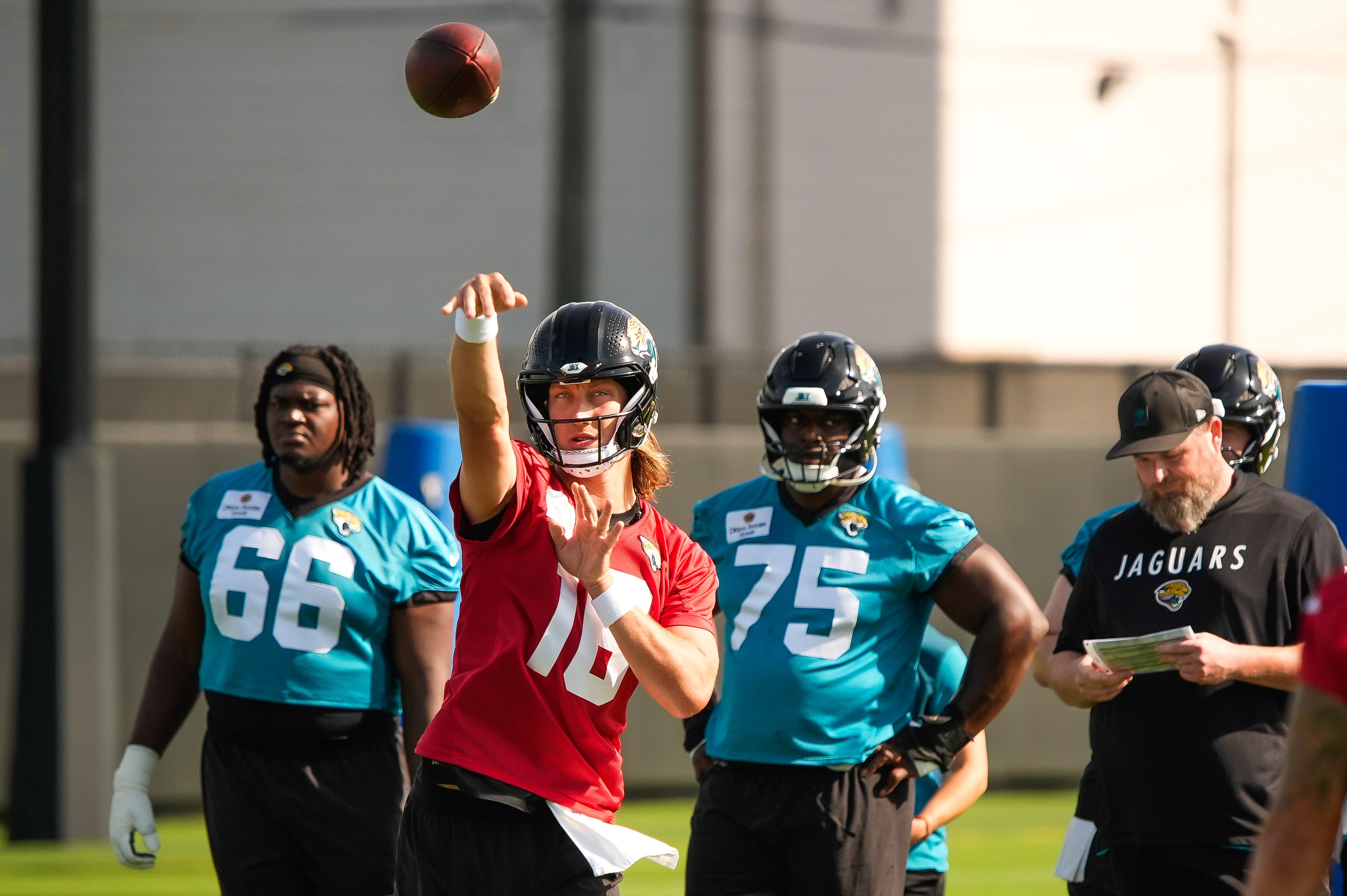 Jaguars' QB Trevor Lawrence's confidence growing in Liam Coen's system