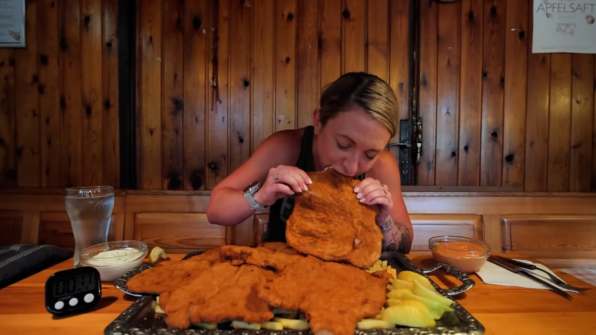Woman tries to conquer nearly 7 pounds of schnitzel and fries alone