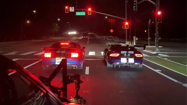 Heavily modified Dodge Viper met a Shelby GT500 at a red light and what ...