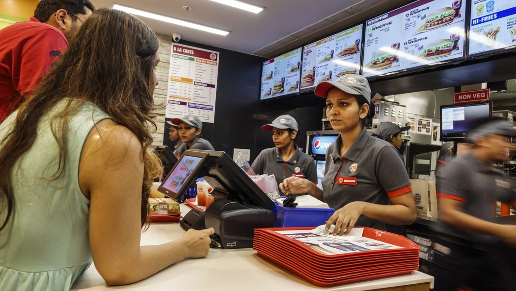 16 mistakes that can ruin your fast-food experience
