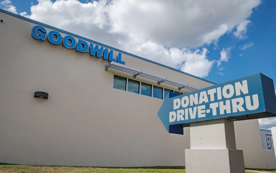 Goodwill shopper finds $3,200 luxury bag for $14.99
