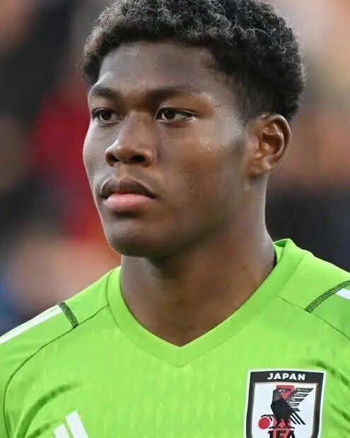 Zion Suzuki's parents: Meet the Ghanaian father and Japanese mother ...