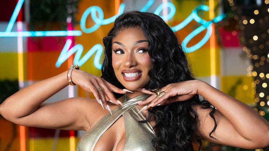 Megan Thee Stallion reveals what’s in her beach bag just in time for ...