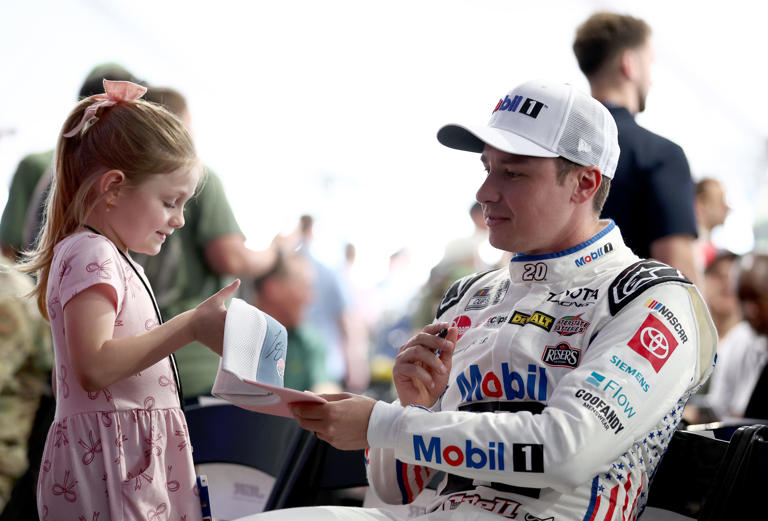 Inside the garage: The aftermath of Christopher Bell's huge Michigan crash