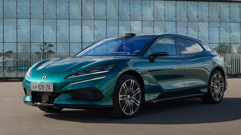 Denza Z9GT sulle orme di Marco Polo: parte da Roma il viaggio elettrico ...