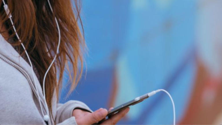 Nuove truffe Instagram e Tik Tok: promettono Spotify Premium e Office ...
