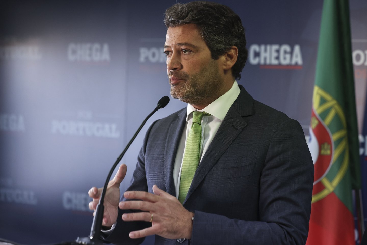 Chega quer compromisso escrito para descer idade da reforma