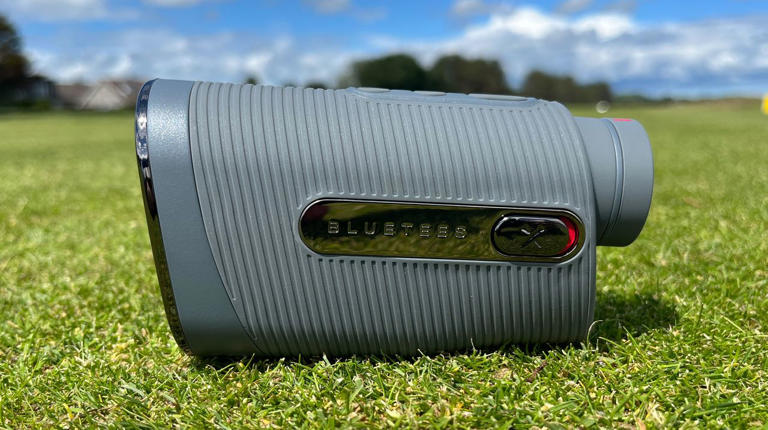 Blue Tees Captain Air rangefinder review: Does this 'connected' laser ...