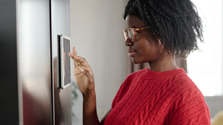 What's the average lifespan of a smart refrigerator?