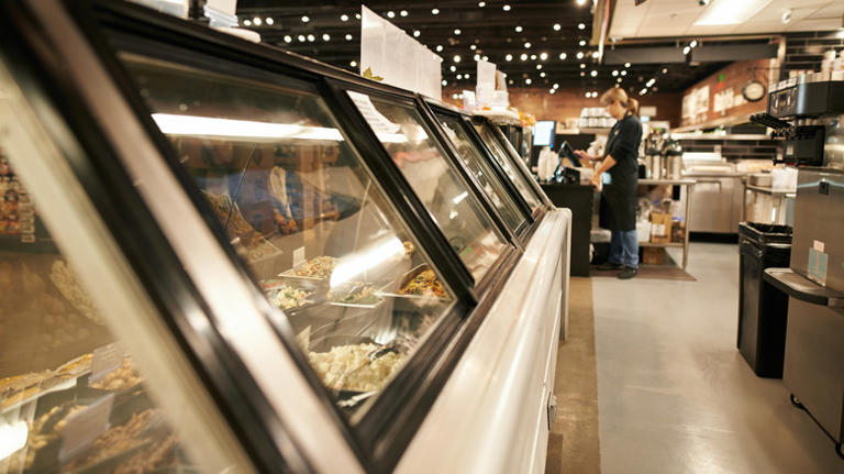6 tips for ordering at your grocery store deli counter like a pro
