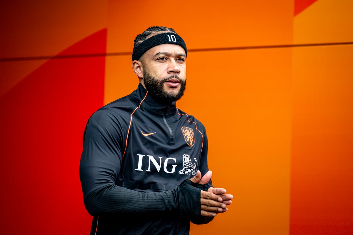 Memphis Depay lijkt klaar in Oranje: 'Zet de groep voor schut'