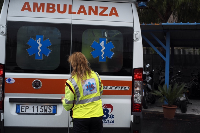 Neonata di 3 mesi muore durante cresima, disposta l’autopsia