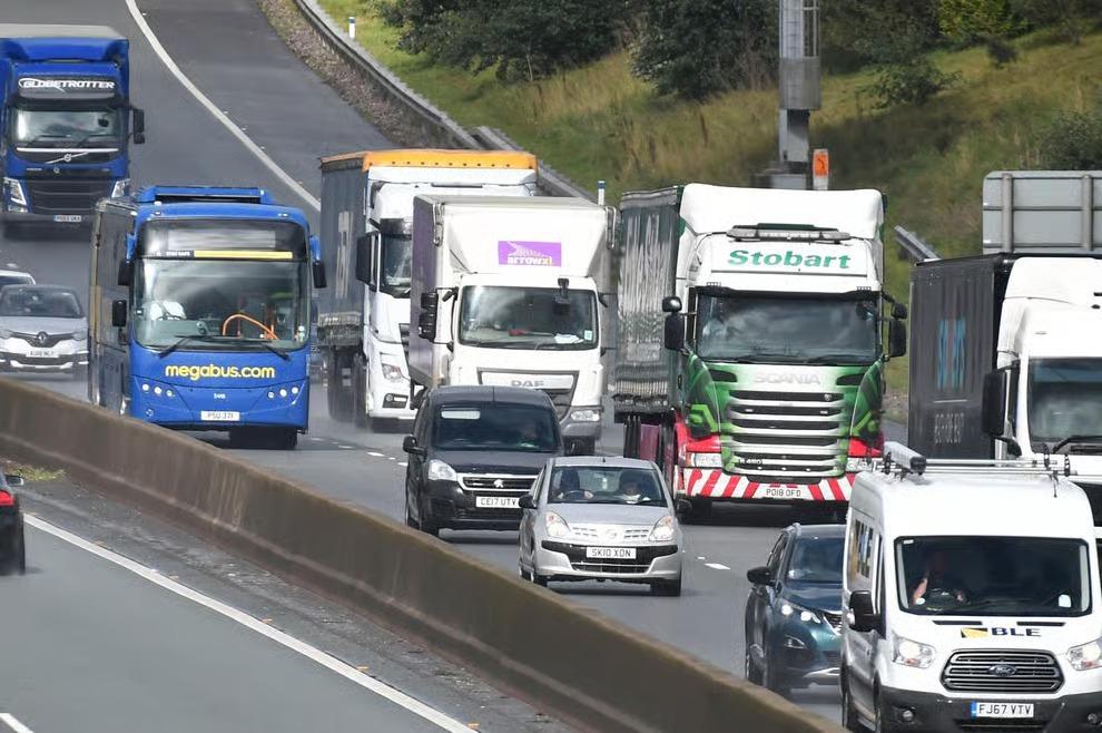 Drivers facing double overnight disruption at busy Falkirk area ...