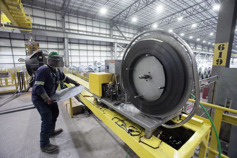US manufacturing output unchanged in May after large gain in April