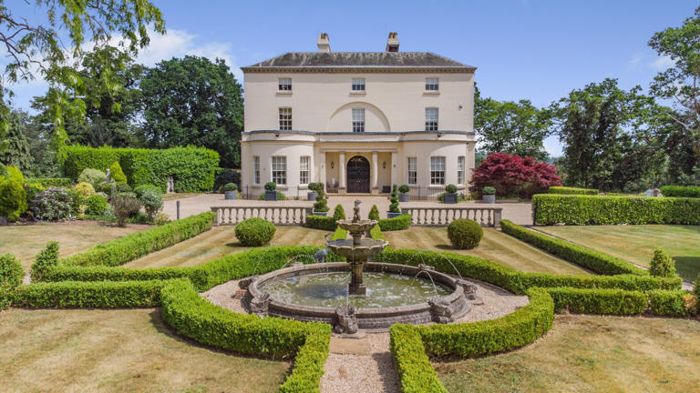 Country house where Churchill met Charles de Gaulle in WW2 for sale for ...