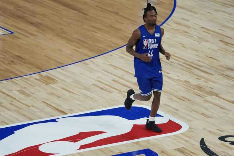 Report: Darryn Peterson only meeting with Wizards