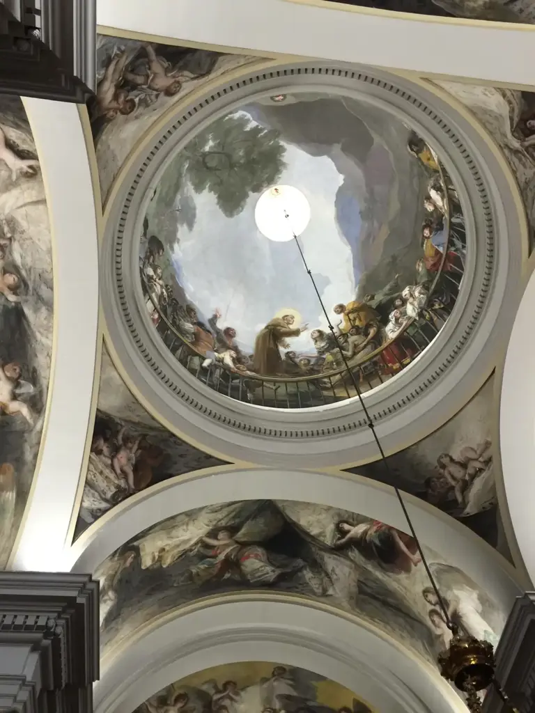 Reabre la ermita de Madrid que alberga los restos de Goya
