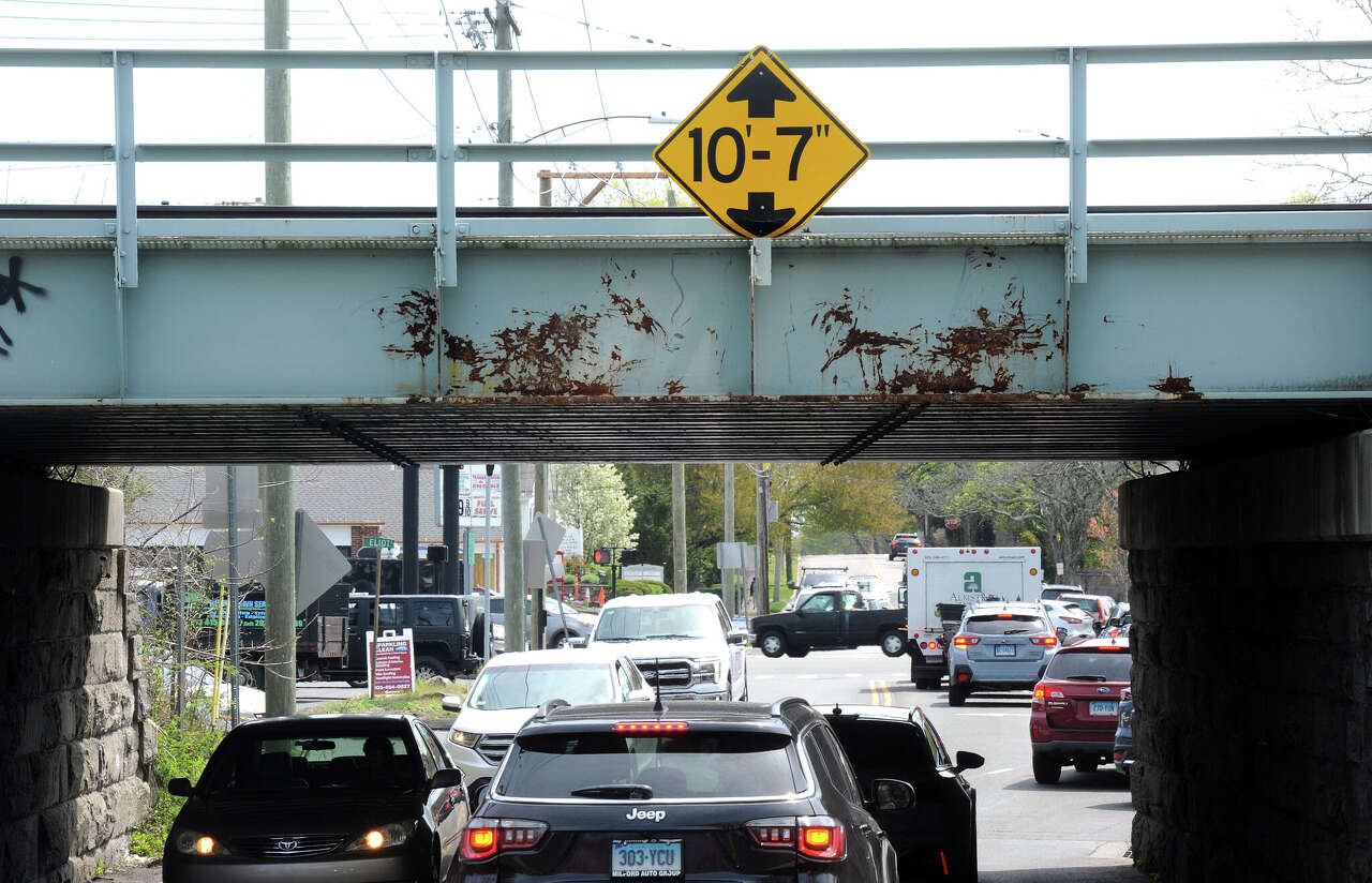 See where vehicles most often strike low bridges in Connecticut