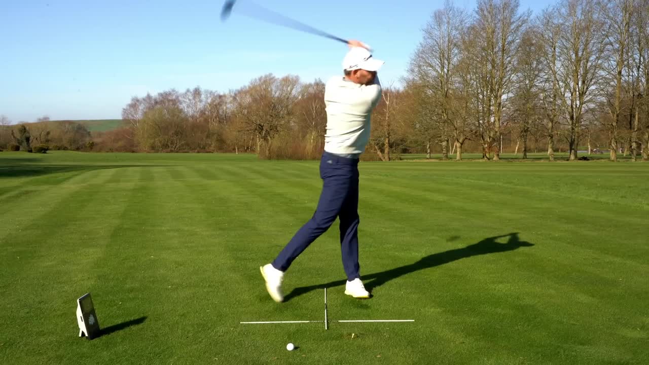 How to improve your golf swing with this simple tip