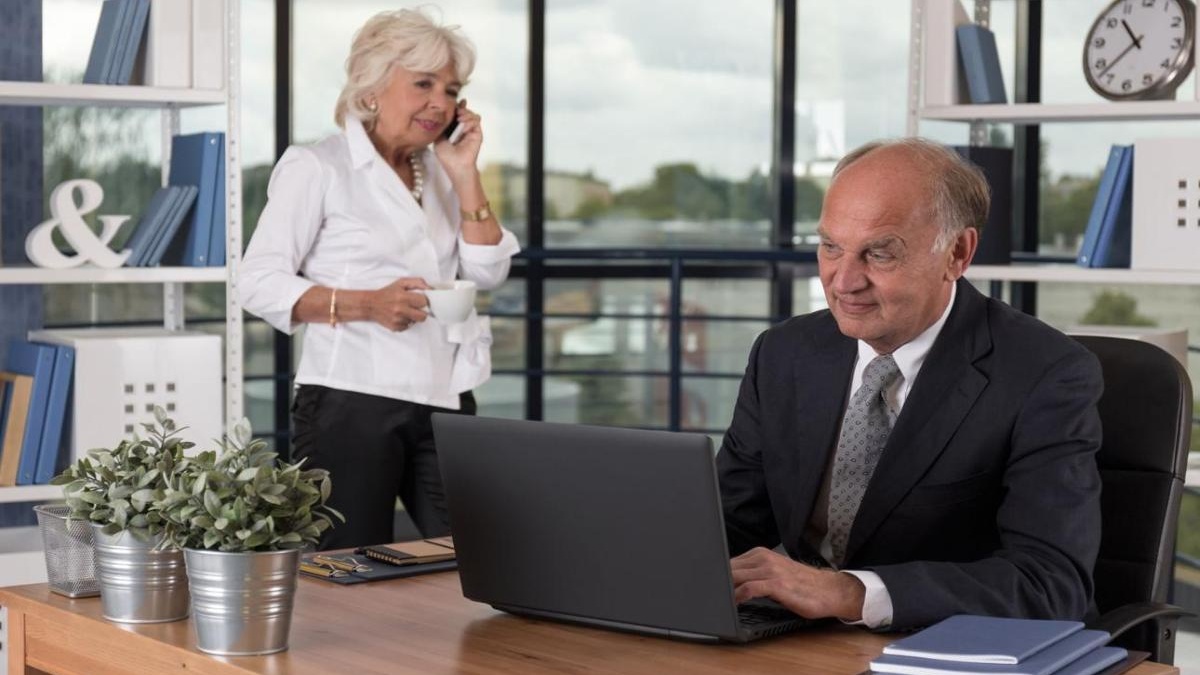 Looking for work after 50? These 15 jobs still hire no matter how old ...