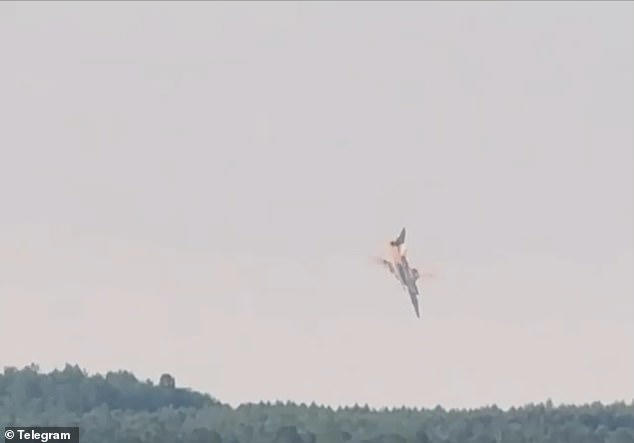 Fresh humiliation for Putin as nuke-capable supersonic bomber crashes ...