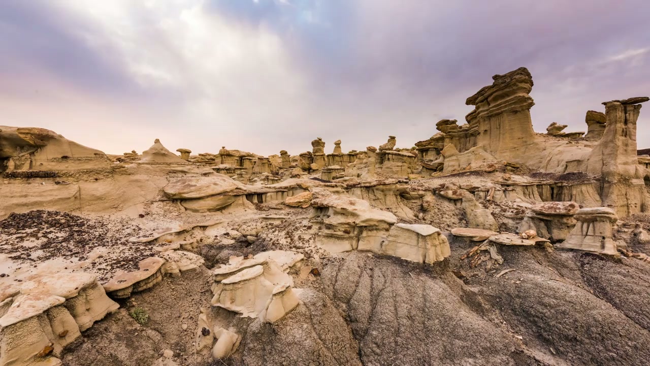 Bisti Badlands, USA: Drone glides over alien terrain