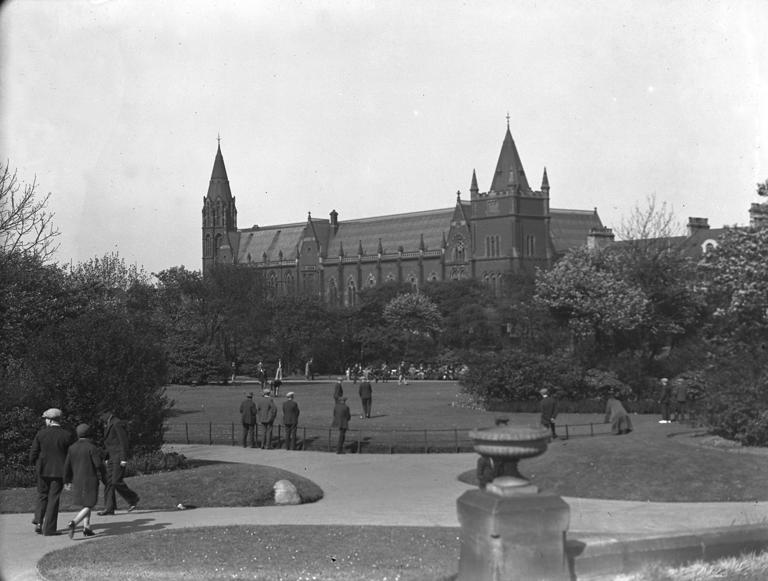 Remembering 183 Sunderland children who died in Victoria Hall disaster ...